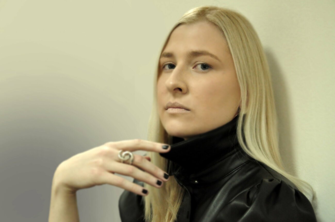 MUZIČKA PRODUKCIJA BHRT - A PREDSTAVLJA PJESMU “TIME” AUTORICE SENKE ...